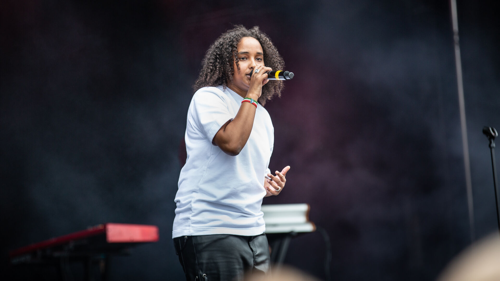 A-Z LYRICS OF RAISE A SOUND BY NOSA ( Now unto the lamp) We