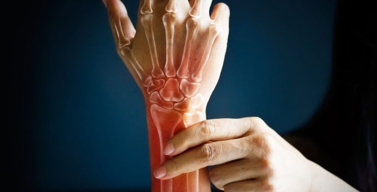 Excess Oil Production on the Skin: Causes, Effects, and Solutions ...
